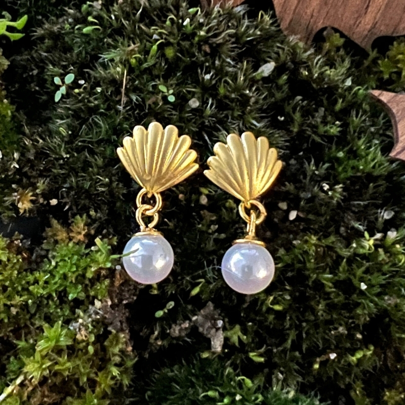 Forgyldt muslinge ørestikker med perle - materialer til lav selv smykker